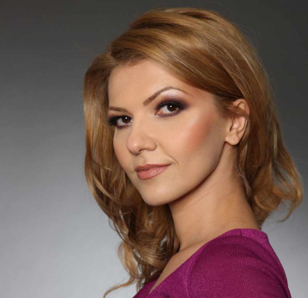 Alina Badic: O carte despre ruptura dintre om si el insusi – Marea Dragoste