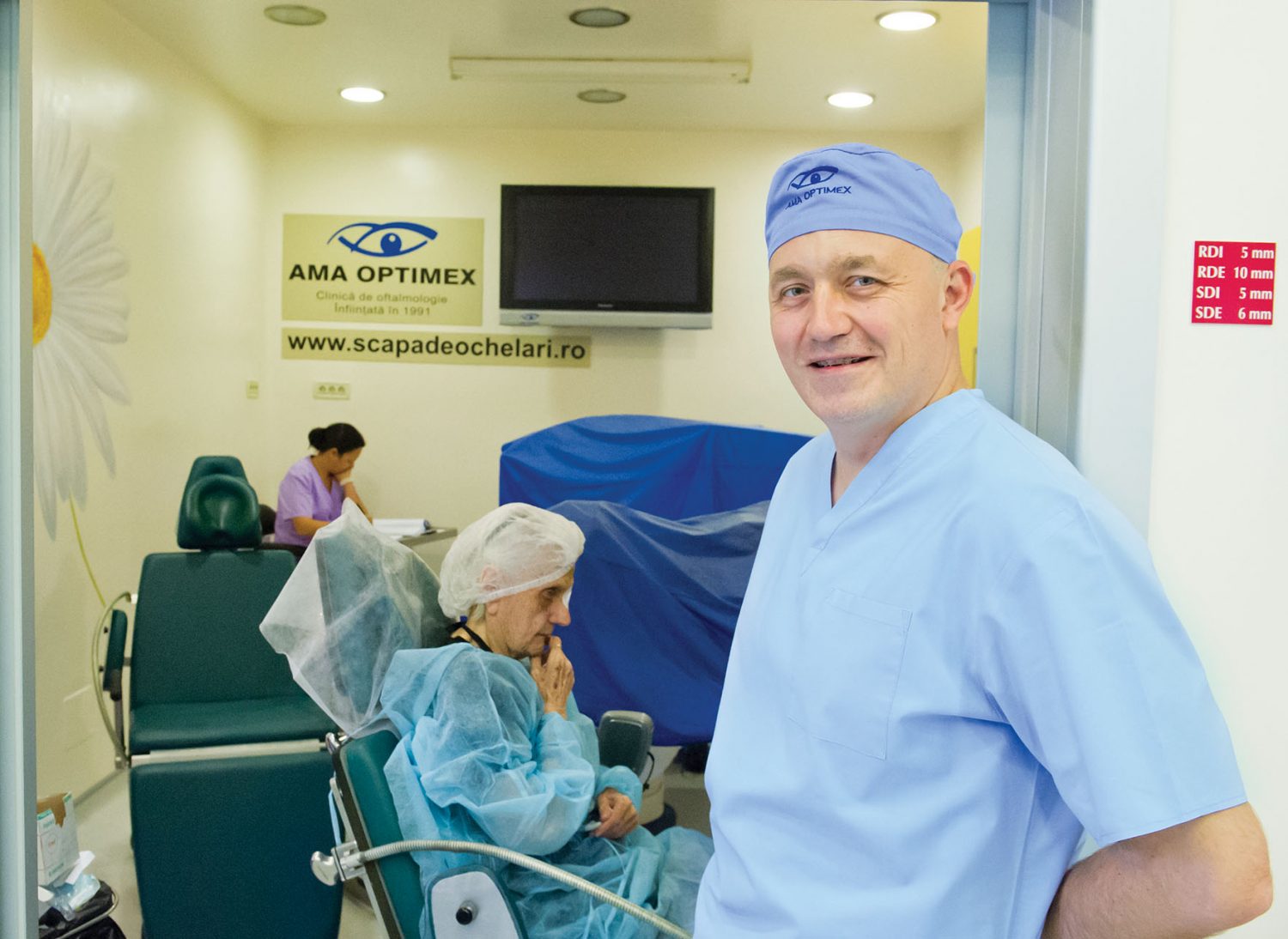 Andrei Filip: Operaţia de cataractă este spectaculoasă, azi vine omul ...