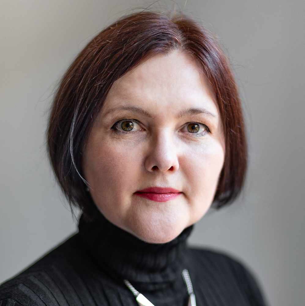 Felicia Mihali lansează în România „Tarotul de Cheffersville” – un docu ...